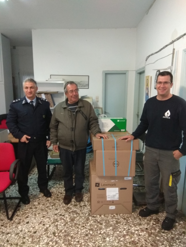 Δωρεά ηλεκτρονικού εξοπλισμού σε ΕΚΑΒ & Αστυνομικό Τμήμα Πάρου – ΔΕΥΑ Πάρου