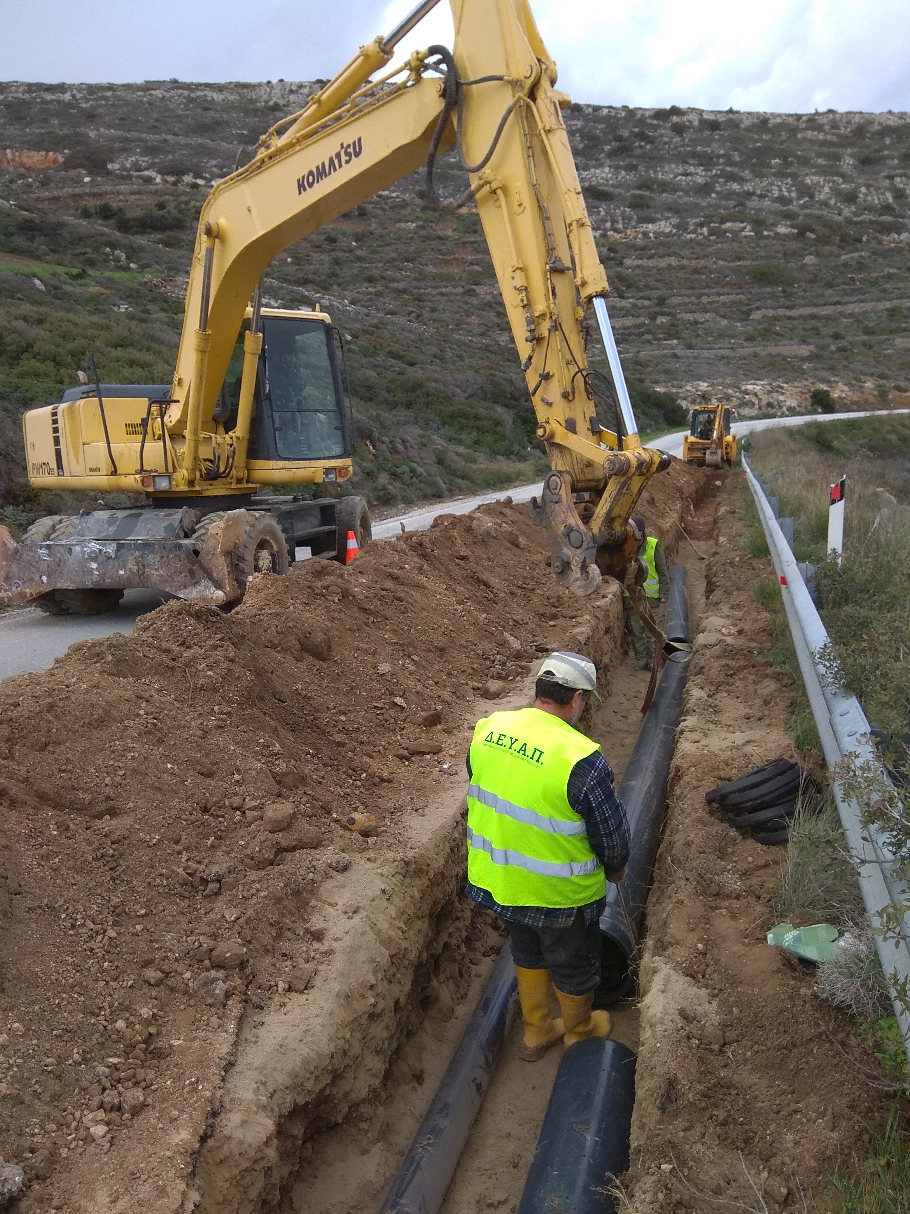 ΣΥΝΕΧΙΖΟΝΤΑΙ ΟΙ ΕΡΓΑΣΙΕΣ…… – ΔΕΥΑ Πάρου