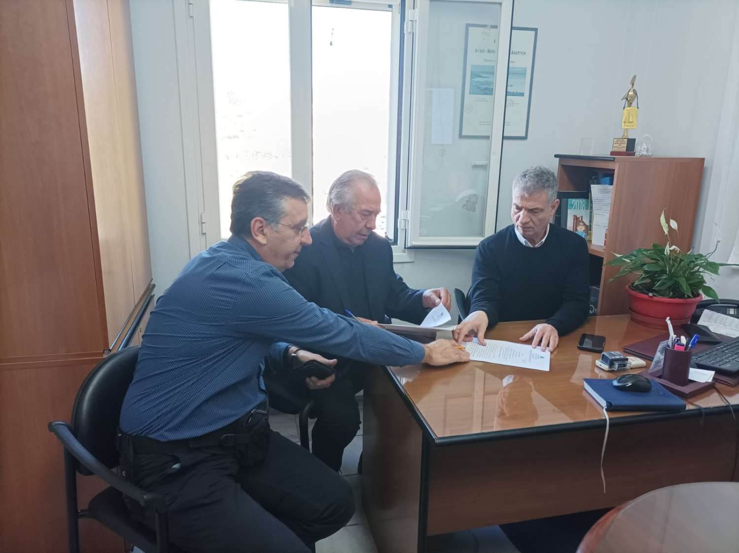 ΔΕΛΤΙΟ ΤΥΠΟΥ για την υπογραφή της Σύμβασης για την κατασκευή του έργου ...